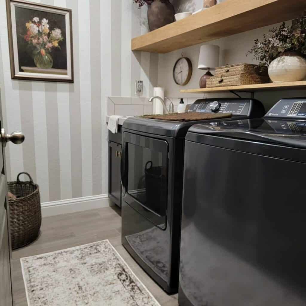 Laundry Appliances in Dark Tones - Soul & Lane