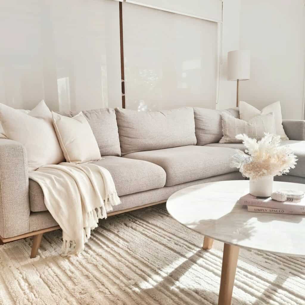 Simple Details for Elegant Living Room - Soul & Lane