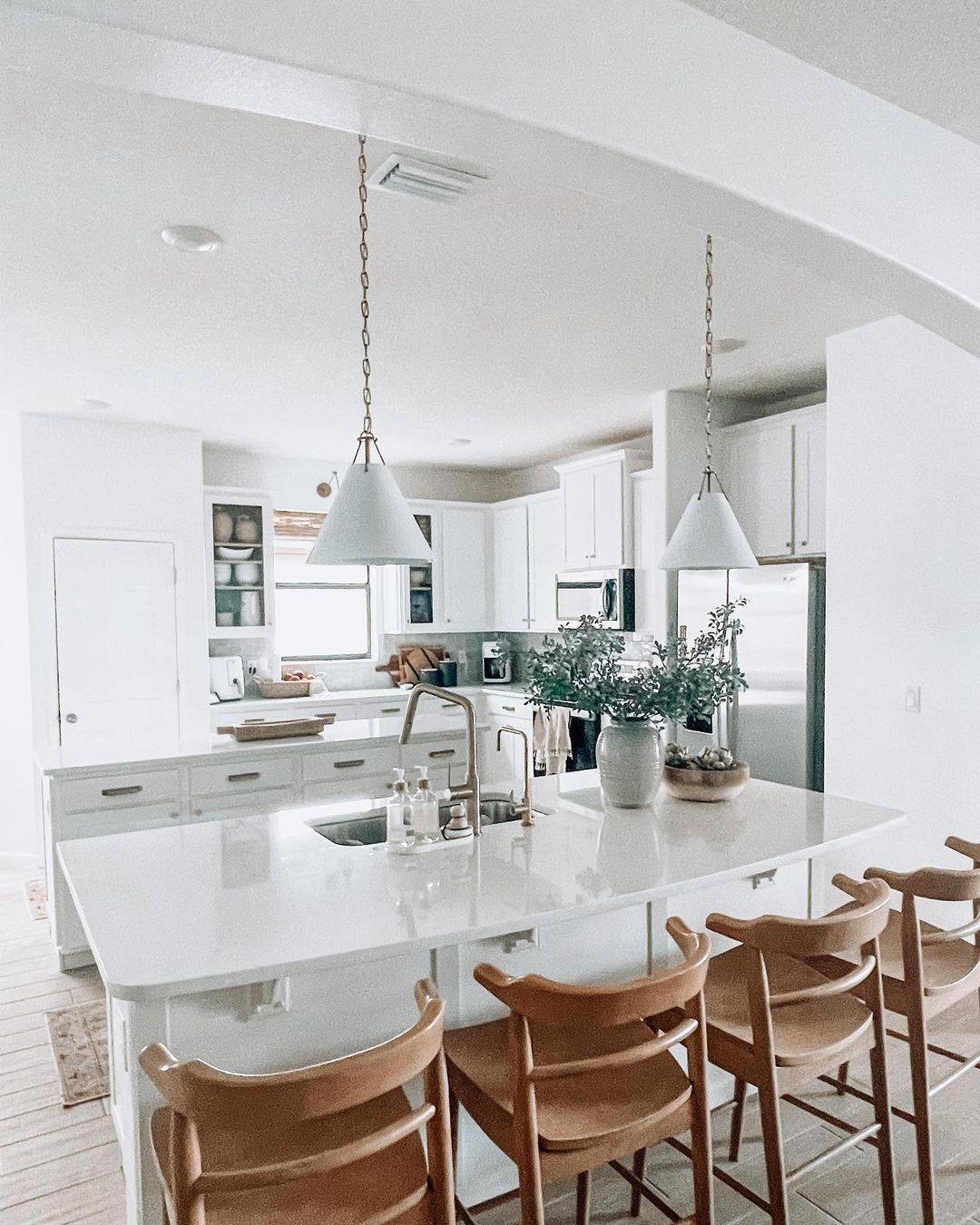 Use Plastic Plates - Soul & Lane